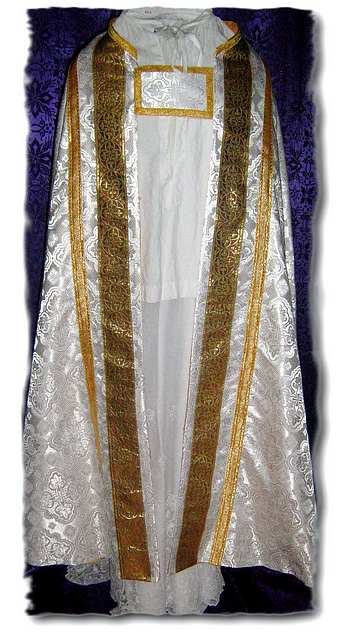 Stunning Traditonal design Marian themed Cope.