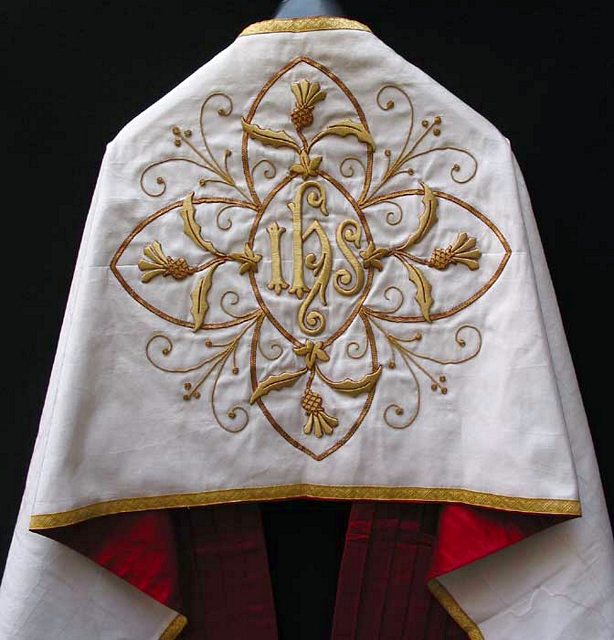 Bullion Embroidered Humeral Veil Kit